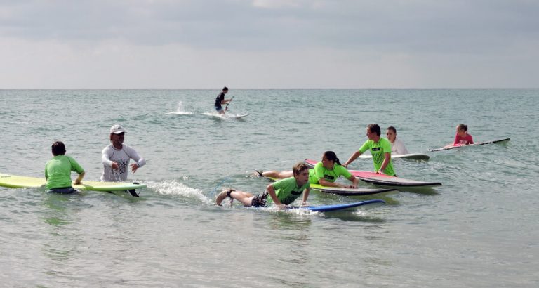 Enviro Reefs Surf & Paddle School | Surfing & SUP Lessons Bargara